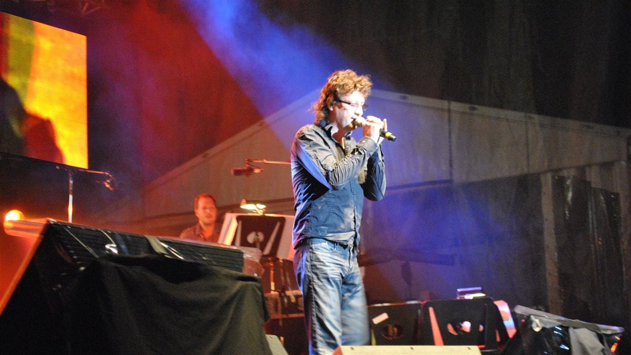 Les slameurs rendent hommage à la langue française | Radio-Canada