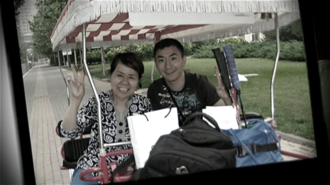 La douleur des parents de Lin Jun | Radio-Canada