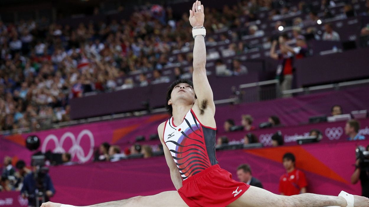 Uchimura couronné au concours multiple individuel | Radio-Canada
