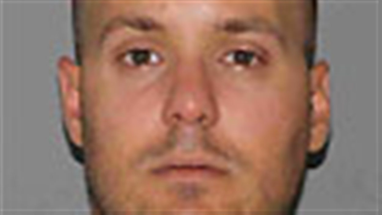 Arrestation d'un présumé prédateur sexuel à Laval | Radio-Canada