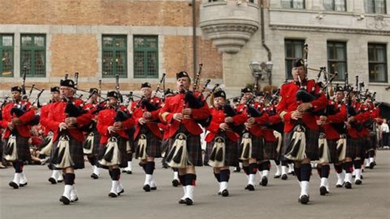 Coup d'envoi du Festival de musiques militaires | Radio-Canada