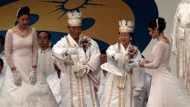 FUNÉRAILLES GRANDIOSES 15 SEPTEMBRE POUR LE GOUROU ! "SECTE DE MOON"