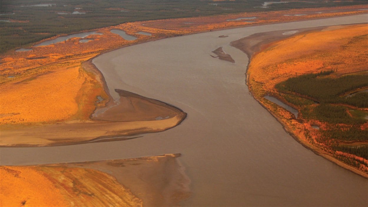 Rencontre à Vancouver pour protéger le fleuve Mackenzie | Radio-Canada