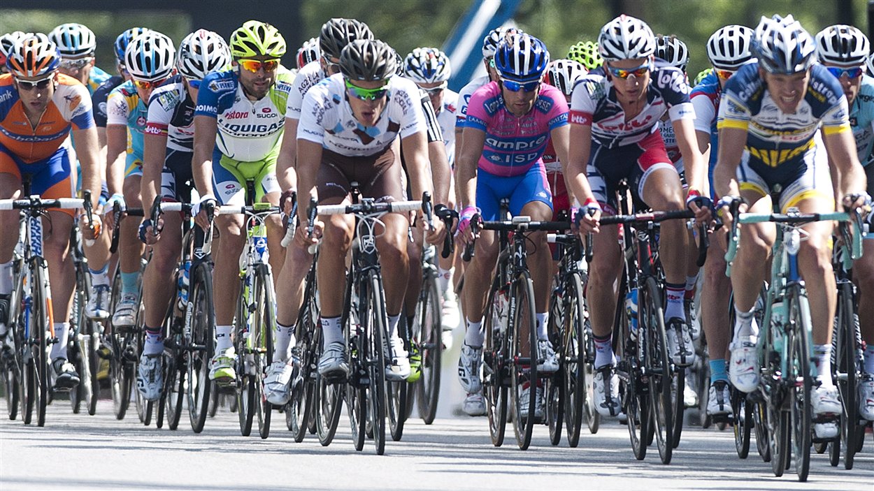 Edmonton et Calgary entrent dans le peloton | Radio-Canada