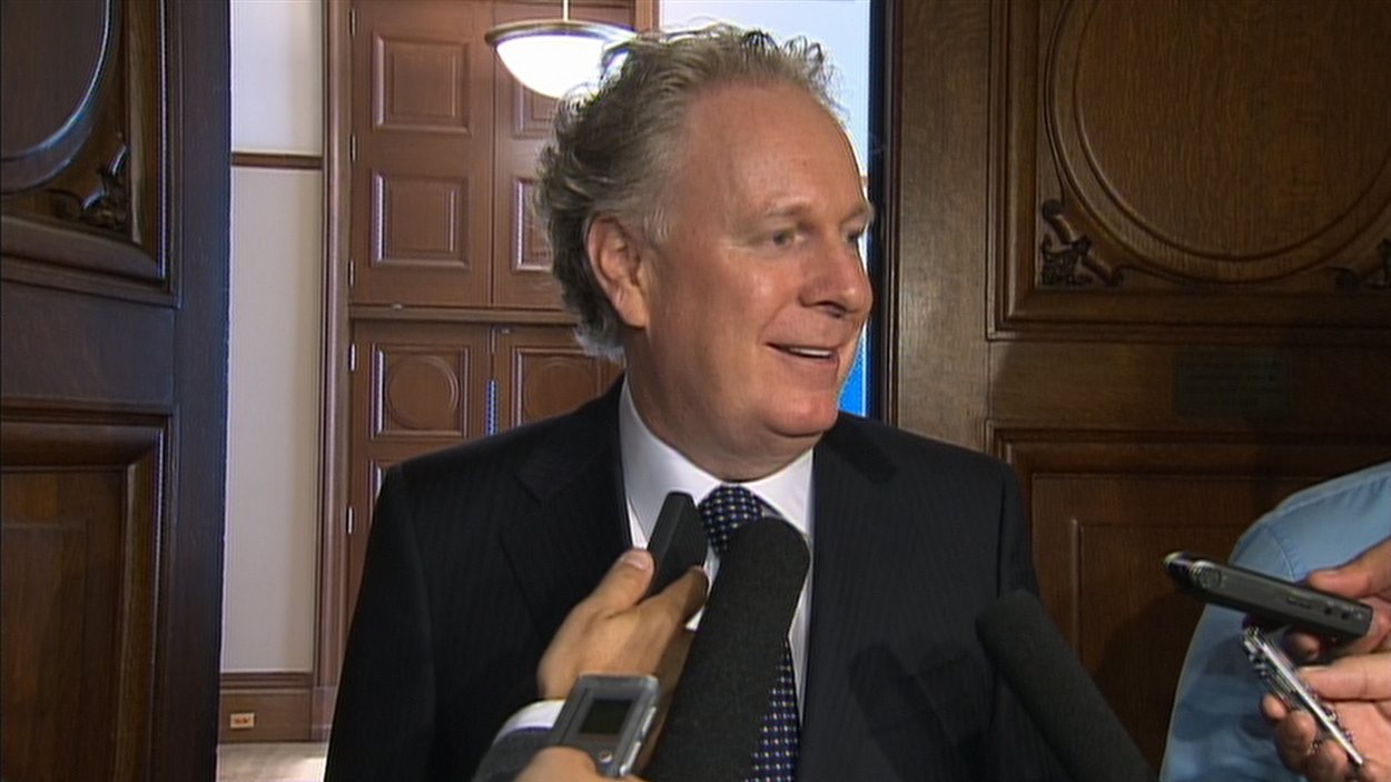 Jean Charest nie avoir reçu un chèque de 3000 $ | La commission ...