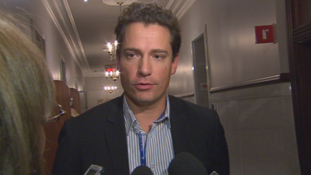 Fusion des partis d'opposition à Québec : les chefs discutent | Radio ...