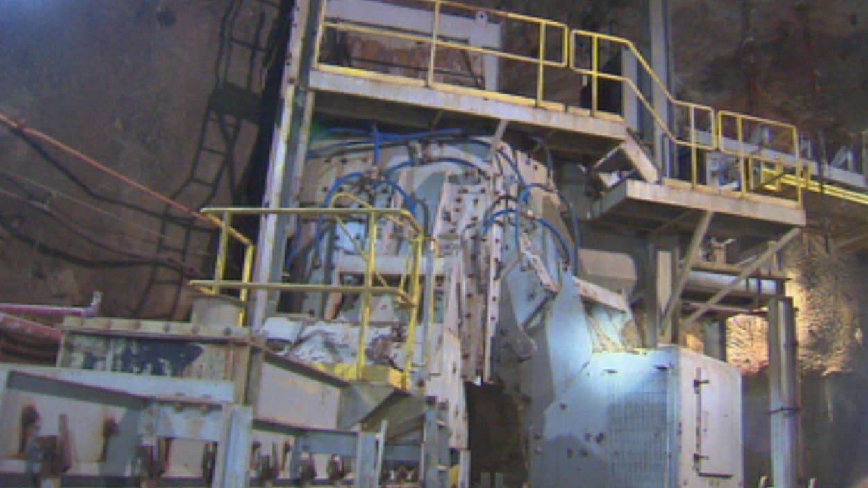 Visite au coeur de Mine Jeffrey d'Asbestos | Radio-Canada