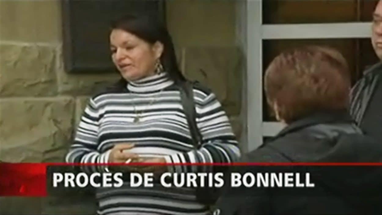 Procès Bonnell: témoignage de la mère de la victime | Radio-Canada