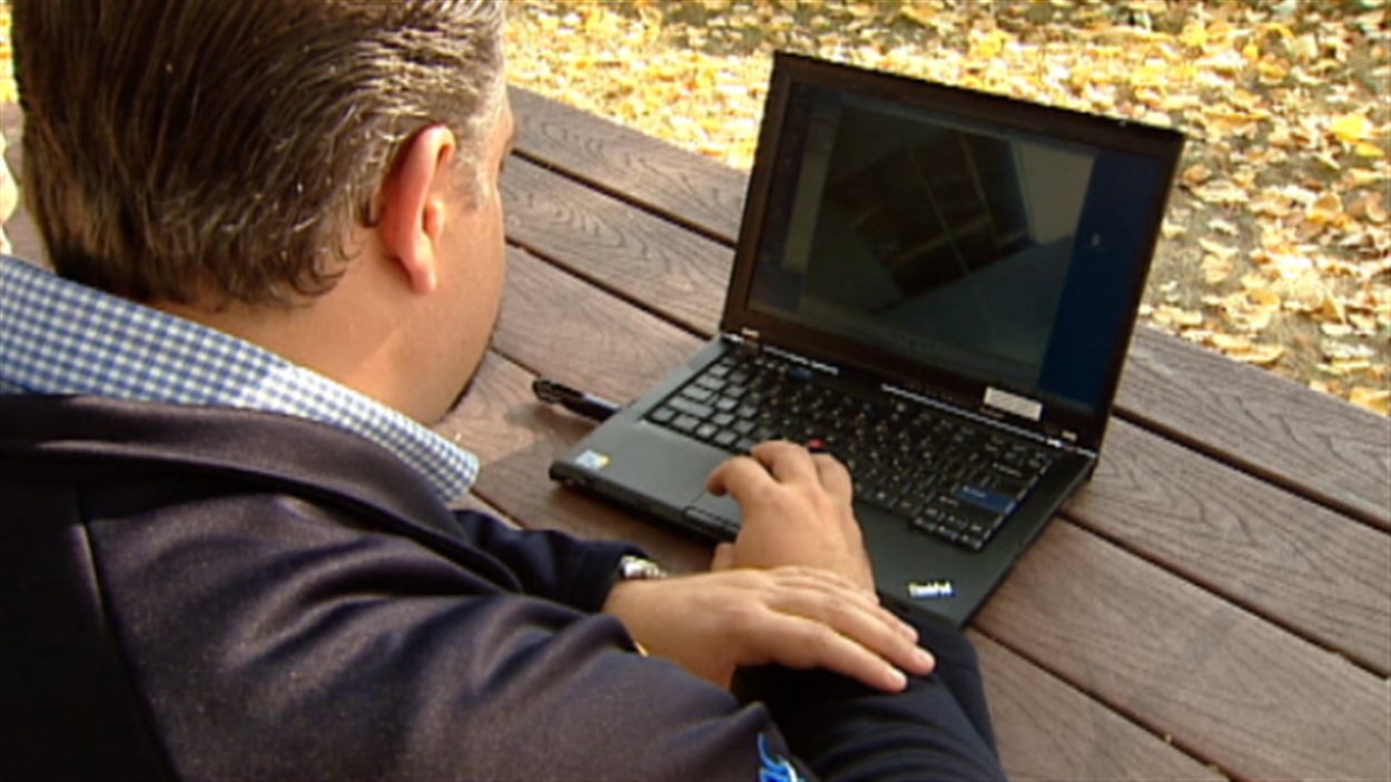 Des travailleurs agricoles étrangers mal logés dans le sud de l'Alberta ...