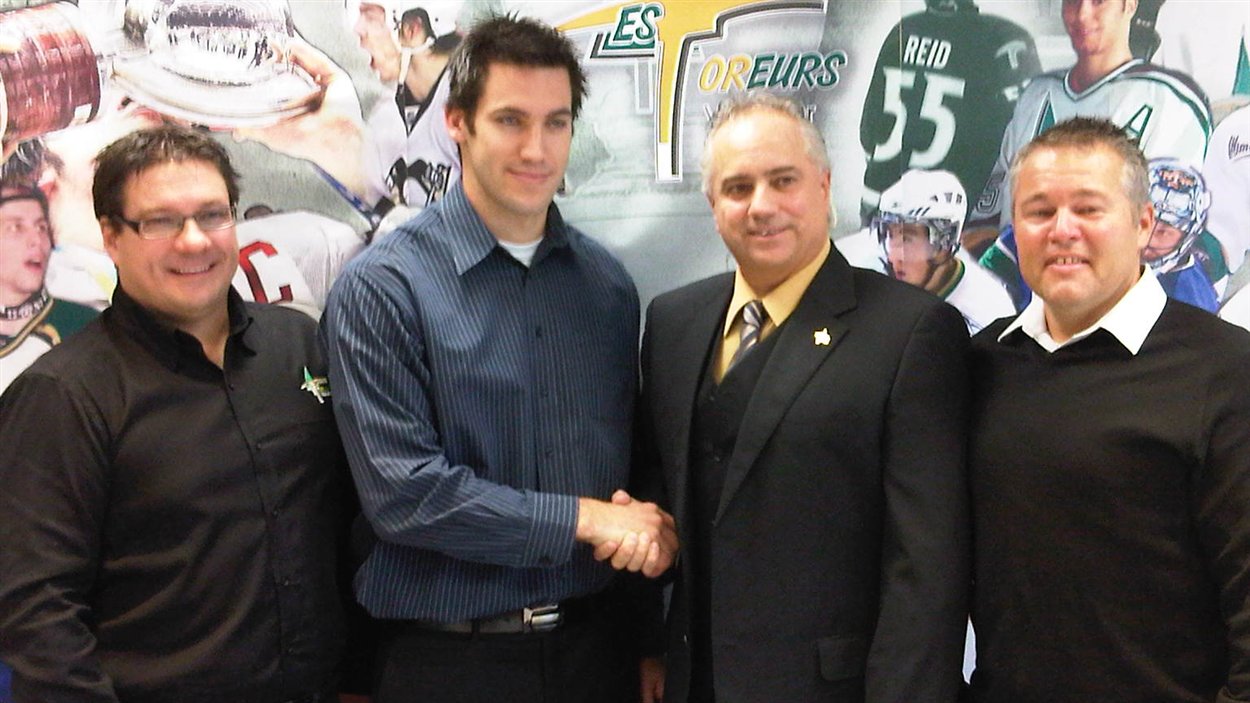 Les Foreurs ont un nouvel entraîneur | Radio-Canada