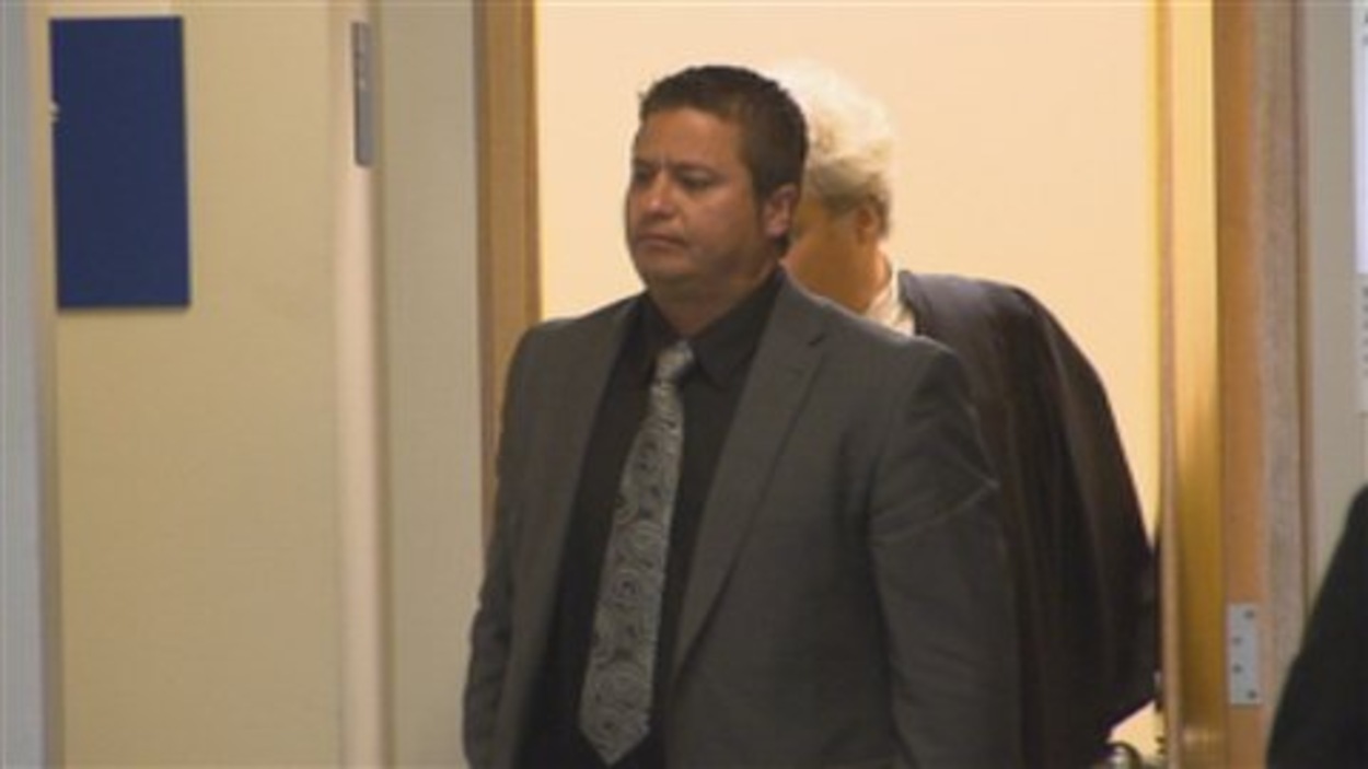 Procès d'André Simard : une autre femme témoigne | Radio-Canada