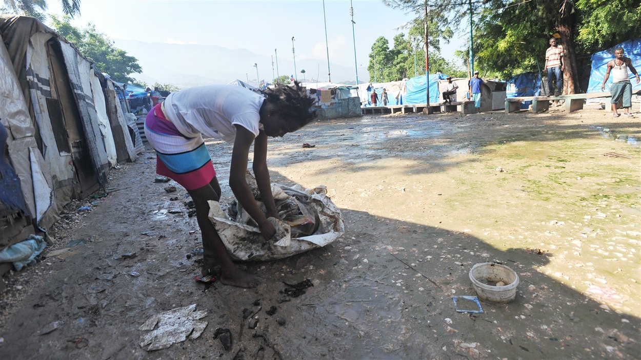 Légère hausse des cas de choléra en Haïti après Sandy | Radio-Canada