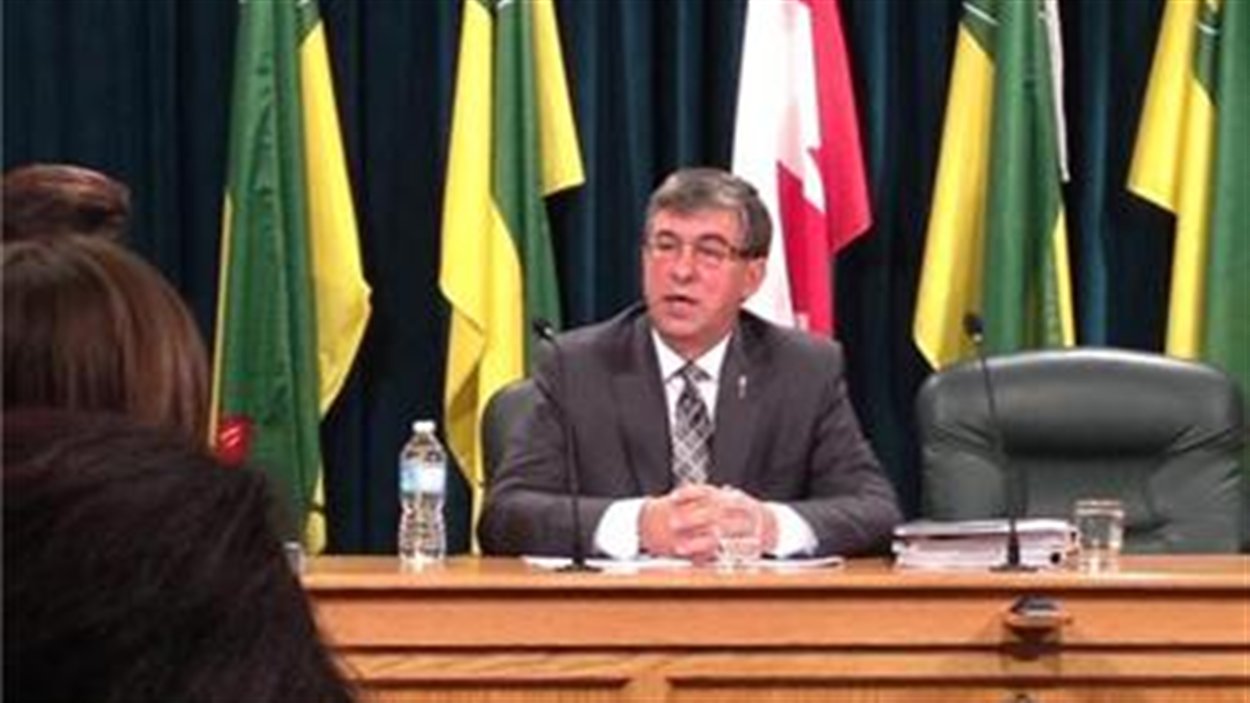 Sask : revenus des redevances à la baisse, mais budget toujours ...