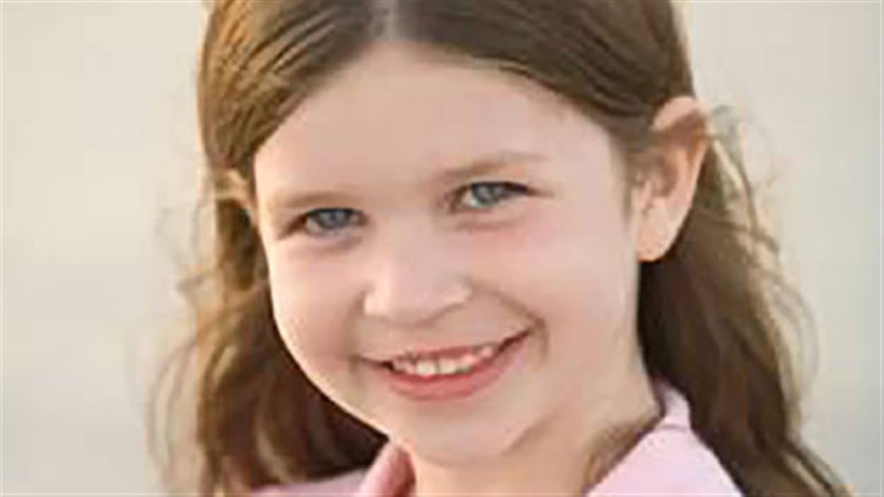 La vie tente de reprendre son cours à Newtown | Radio-Canada