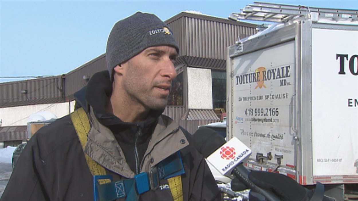 Redoux et pluie pour le week-end : les déneigeurs de toitures fort ...