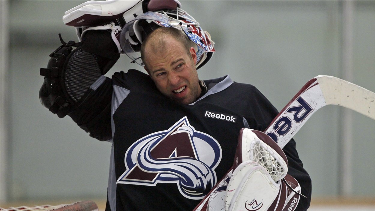 Giguère officialise sa retraite | Radio-Canada