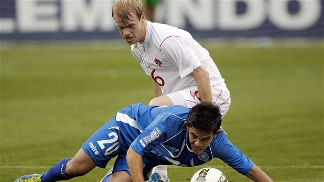 Kyle Bekker dans la ligne de mire | Radio-Canada