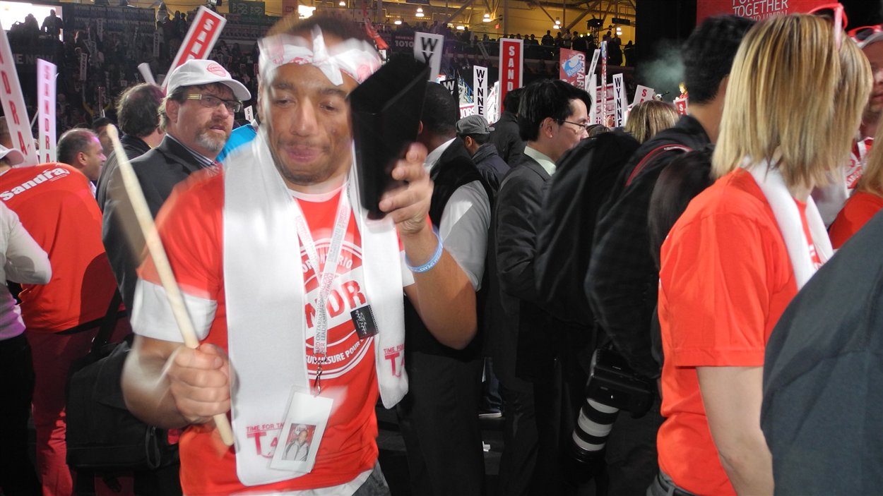 Kathleen Wynne devient la première première ministre de l'Ontario ...