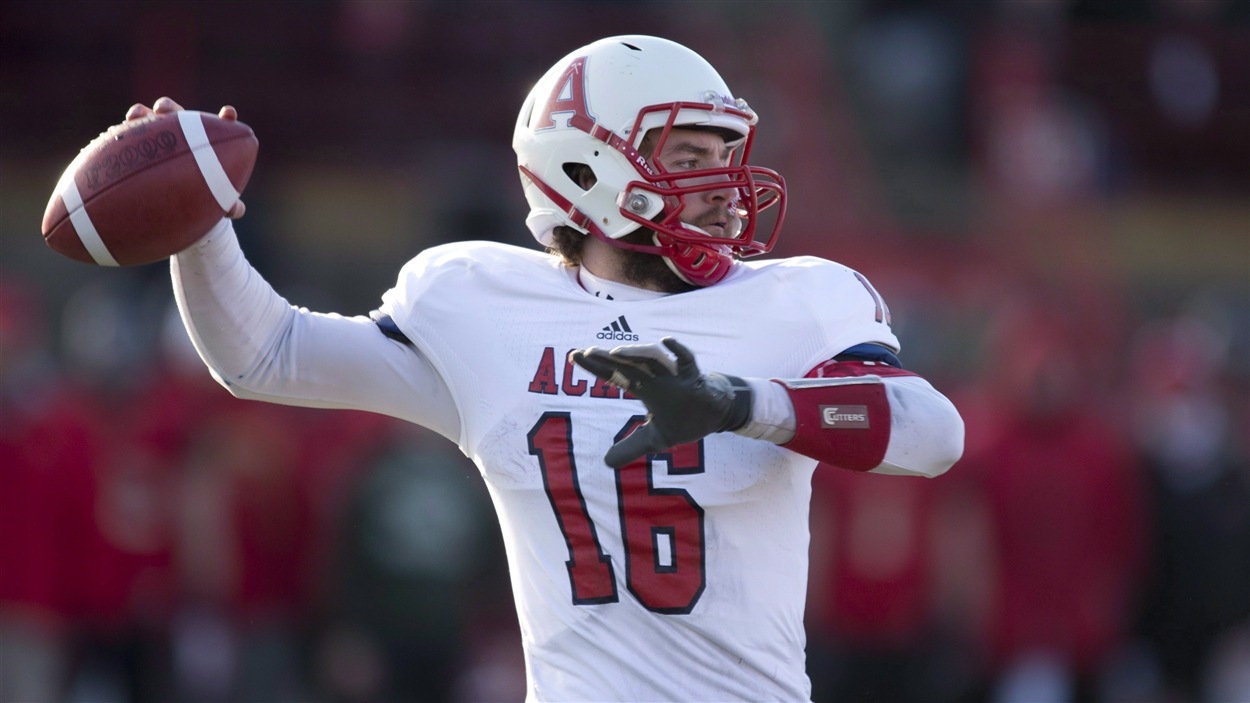 Trois Alouettes canadiennes | Radio-Canada