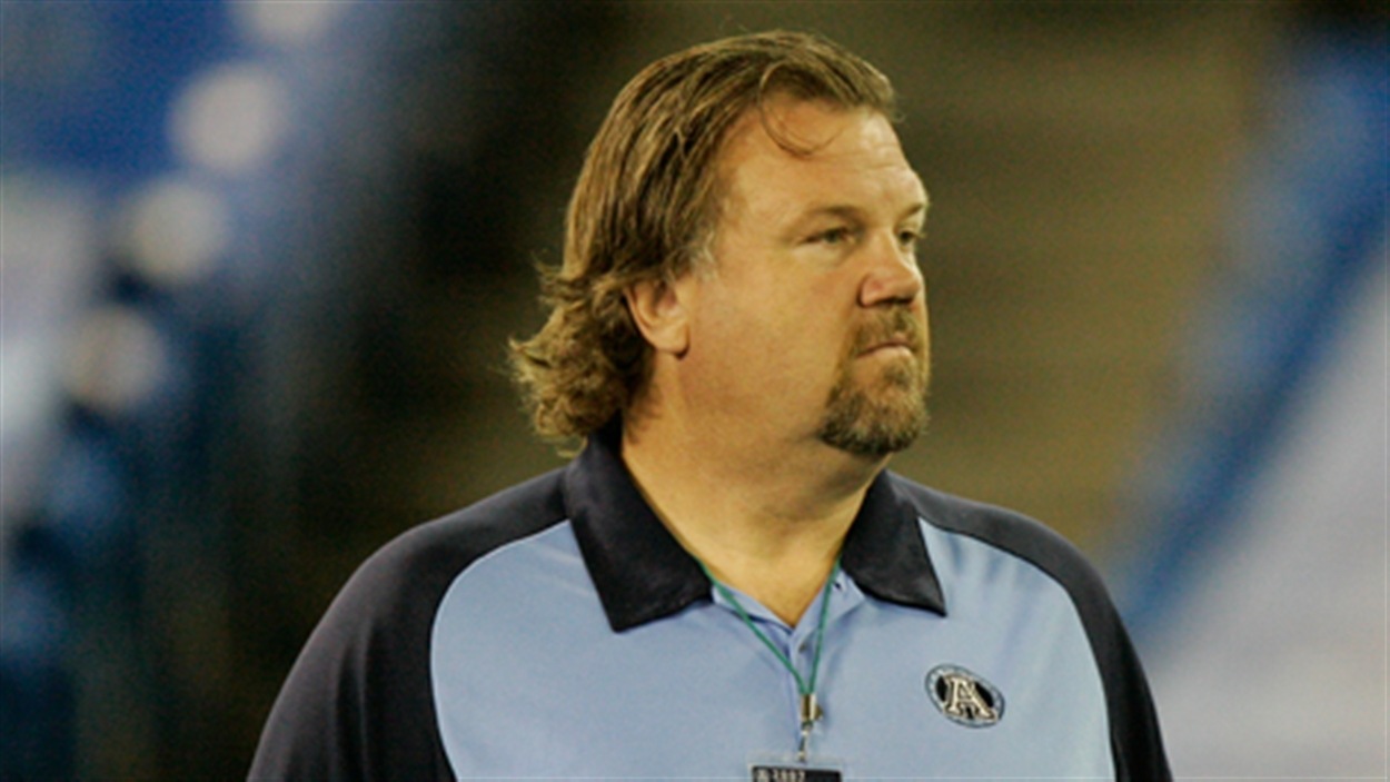 Miles Gorrell intronisé | Radio-Canada