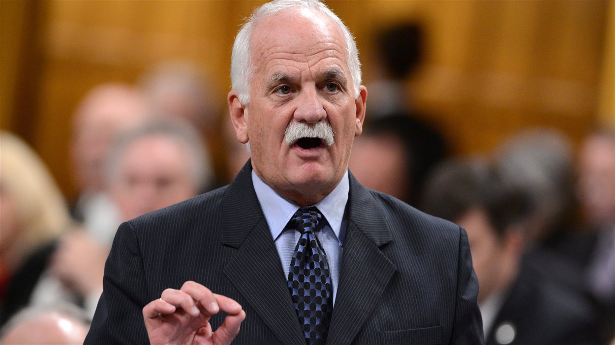 L'ex-ministre Vic Toews nommé juge | Radio-Canada