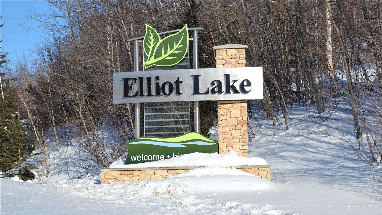 Elliot Lake : premier anniversaire de l'effondrement du centre Algo ...