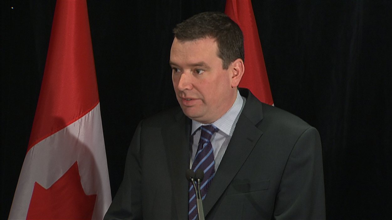 Conflit d'intérêts : Christian Paradis blanchi | Radio-Canada.ca