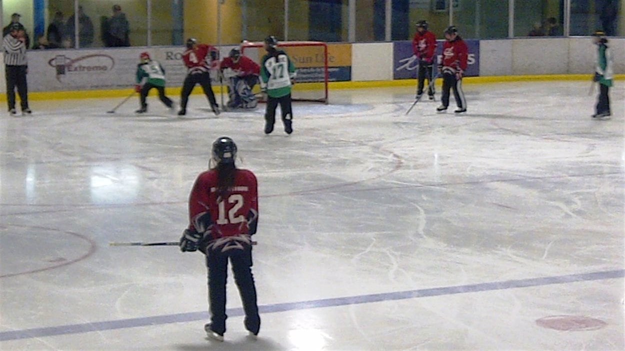 Grand tournoi de ringuette à Moncton | Radio-Canada