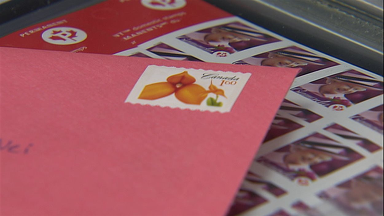 Le prix du timbre passe à 1 $ aujourd’hui | Radio-Canada.ca