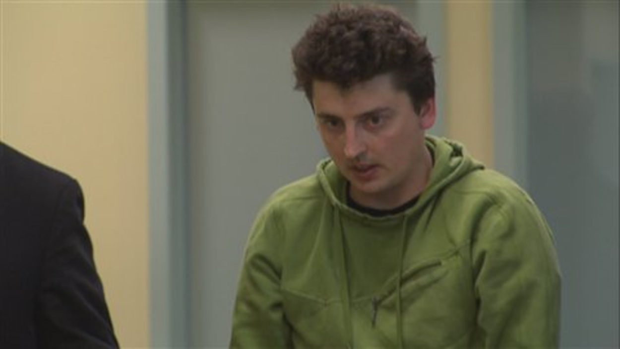 54 mois de pénitencier pour Robert Perron | Radio-Canada