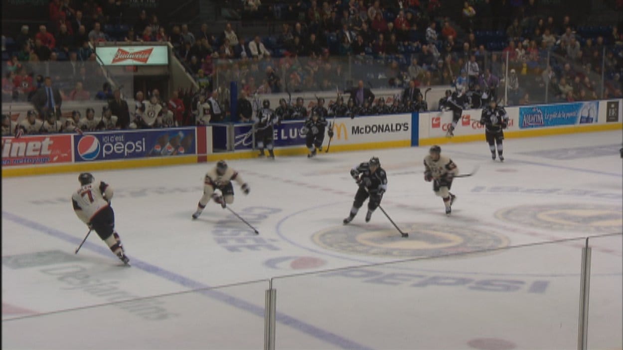Victoire des Remparts contre les Olympiques | Radio-Canada