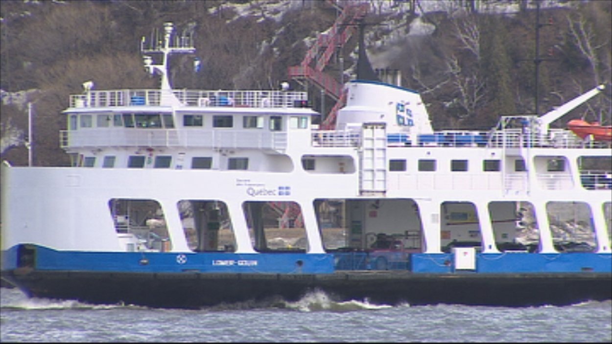 Traverse Québec-Lévis : le service aux véhicules est rétabli | Radio-Canada