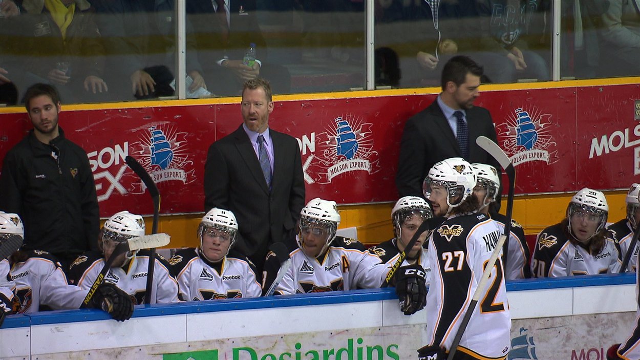Yannick Jean de retour avec les Tigres de Victoriaville | Radio-Canada