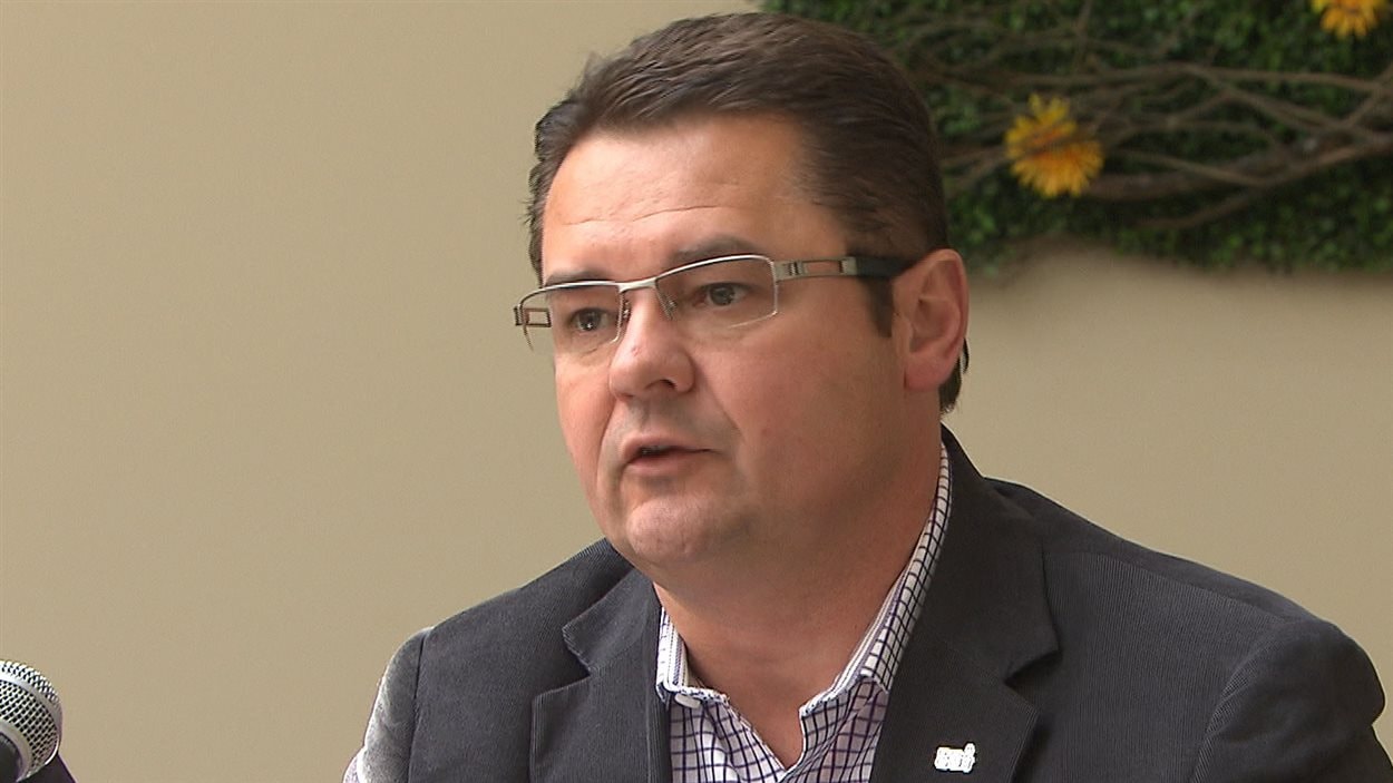 Grabuge à l'hôtel de ville : un chef syndical accusé | Radio-Canada