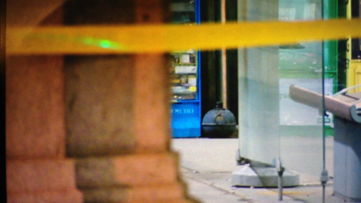 Un colis suspect découvert à Toronto | Radio-Canada