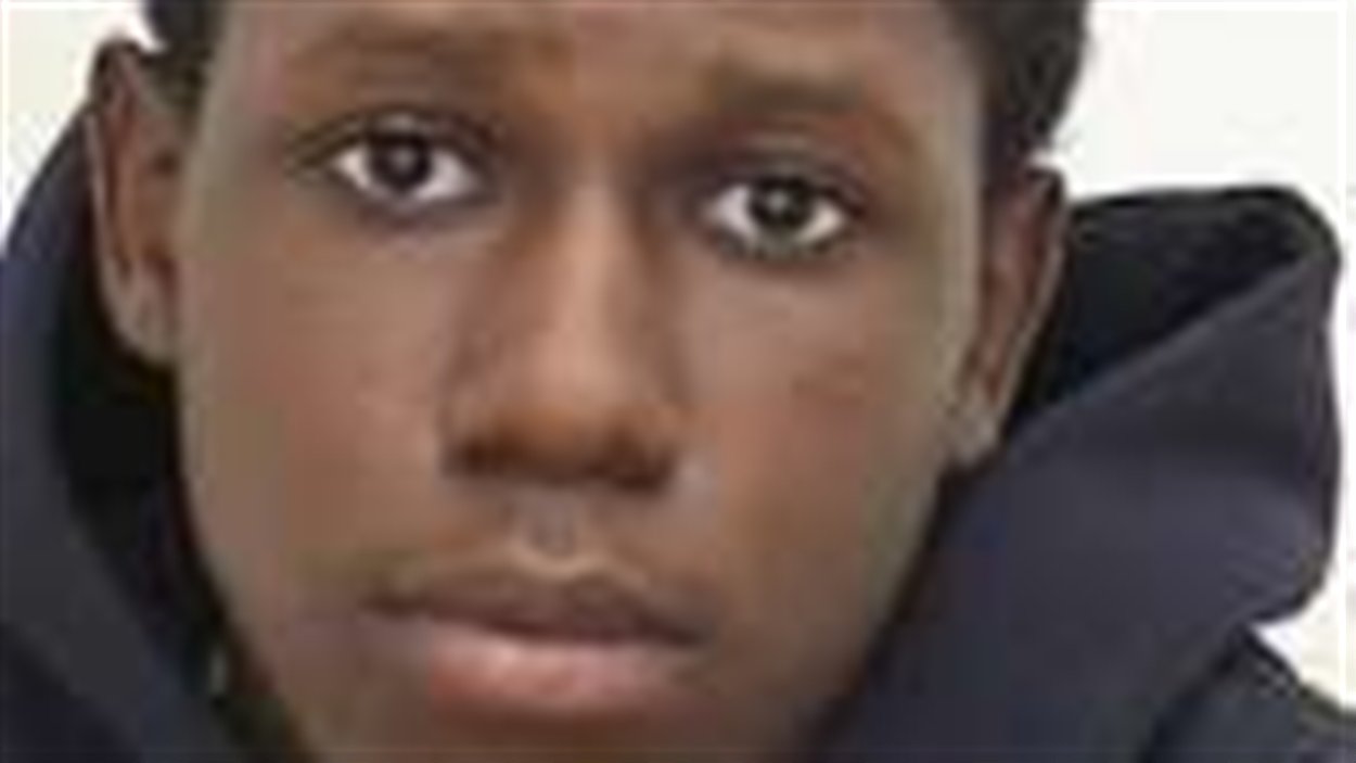 Un jeune recherché pour fusillade à Toronto | Radio-Canada