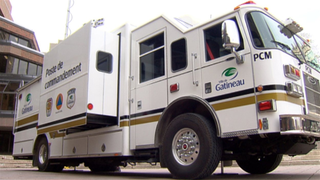 La Ville de Gatineau présente son nouveau poste de commandement | Radio ...