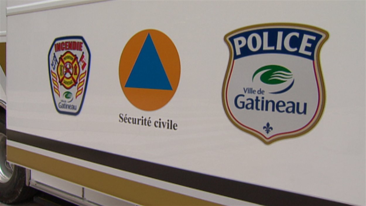 La Ville de Gatineau présente son nouveau poste de commandement | Radio ...