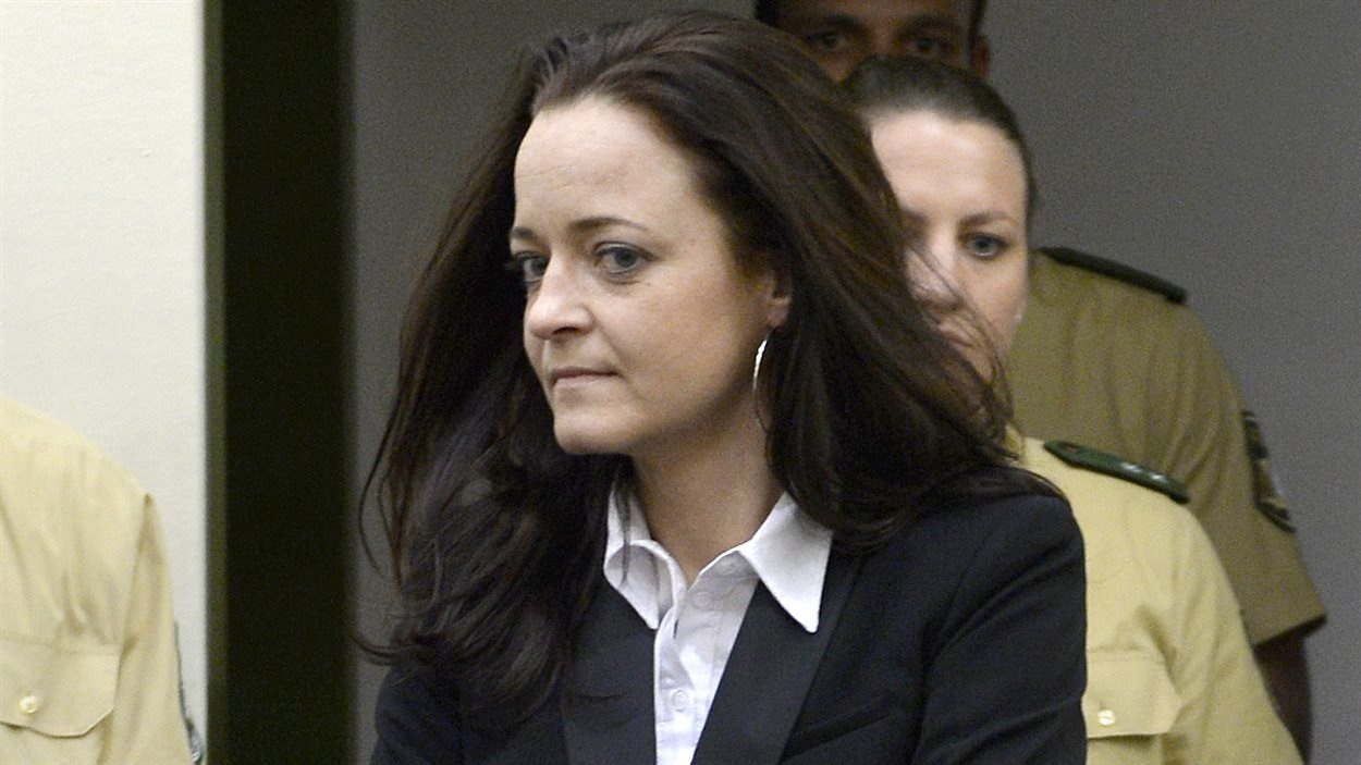 Le procès de la néonazie Beate Zshäpe est suspendu | Radio-Canada
