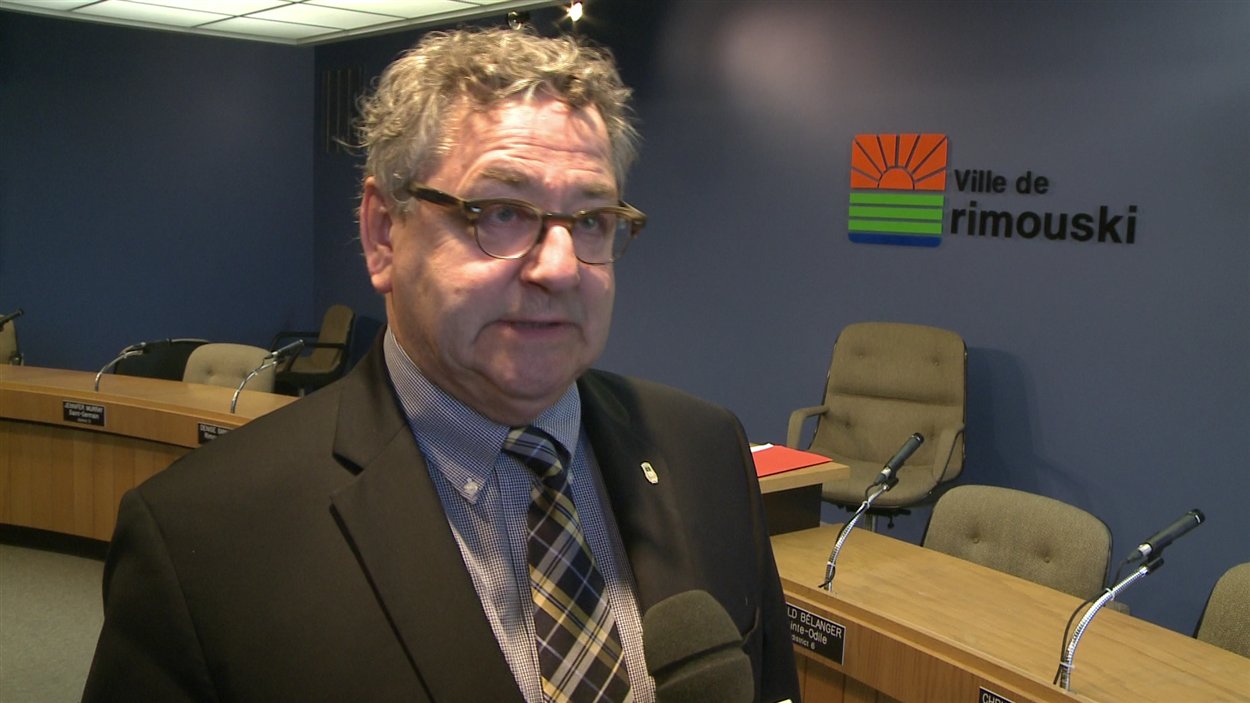 Renouvellement du mandat d’Éric Forest à la tête de l’UMQ | Radio-Canada