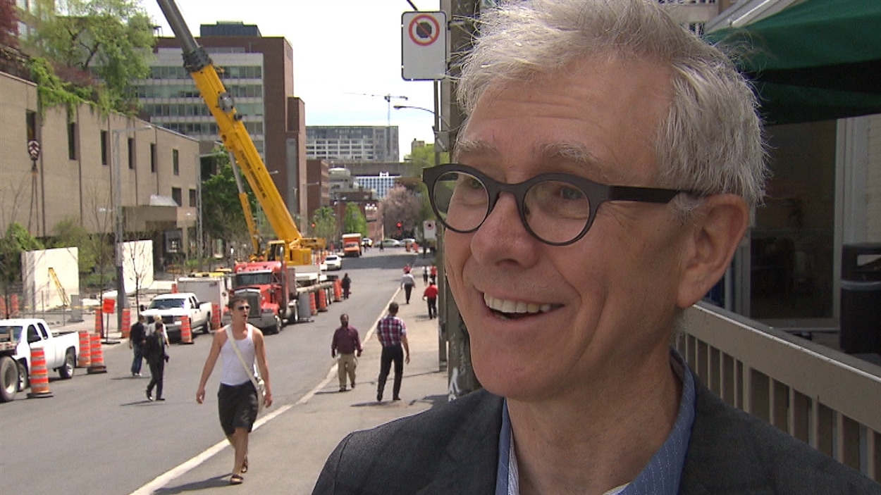 Oeuvre d'art en cinq temps dans le Quartier des spectacles | Radio-Canada