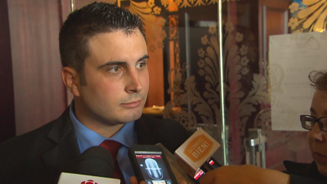 Le passé de Laurent Proulx fait réagir | Radio-Canada