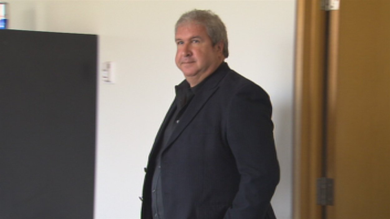 Procès de Robert Hakim : son avocat pourrait demander un arrêt des ...