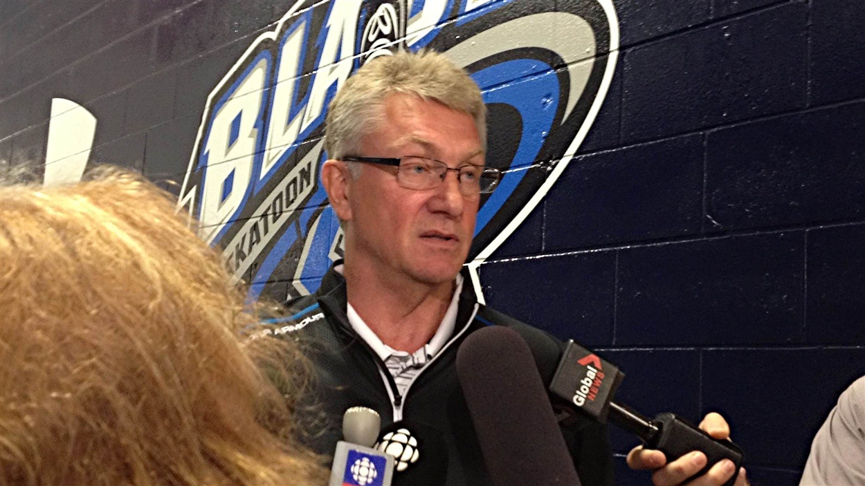 Les Blades de Saskatoon ont un nouvel entraîneur | Radio-Canada