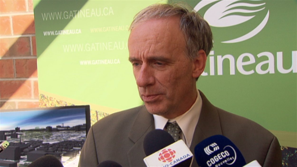 Marc Bureau sera de nouveau candidat à la mairie en novembre | Radio-Canada