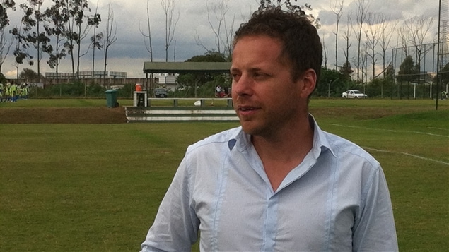 Le nouveau défi de Dos Santos | Radio-Canada.ca