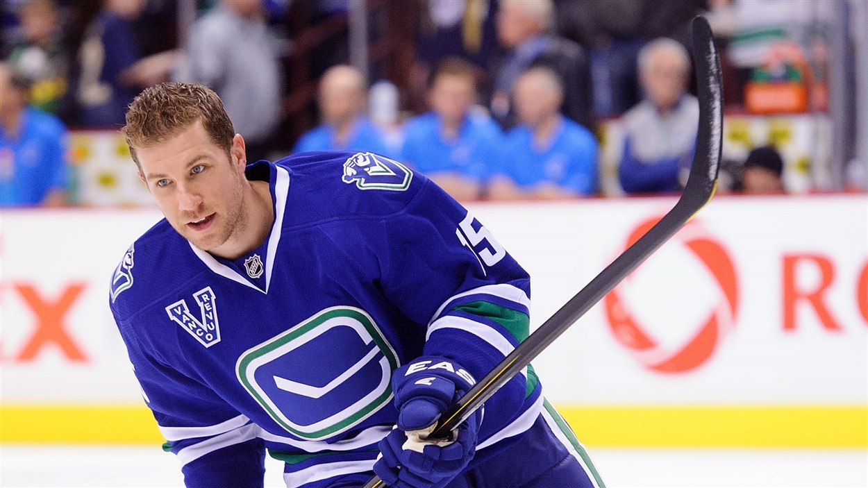 Derek Roy avec les Blues | Radio-Canada