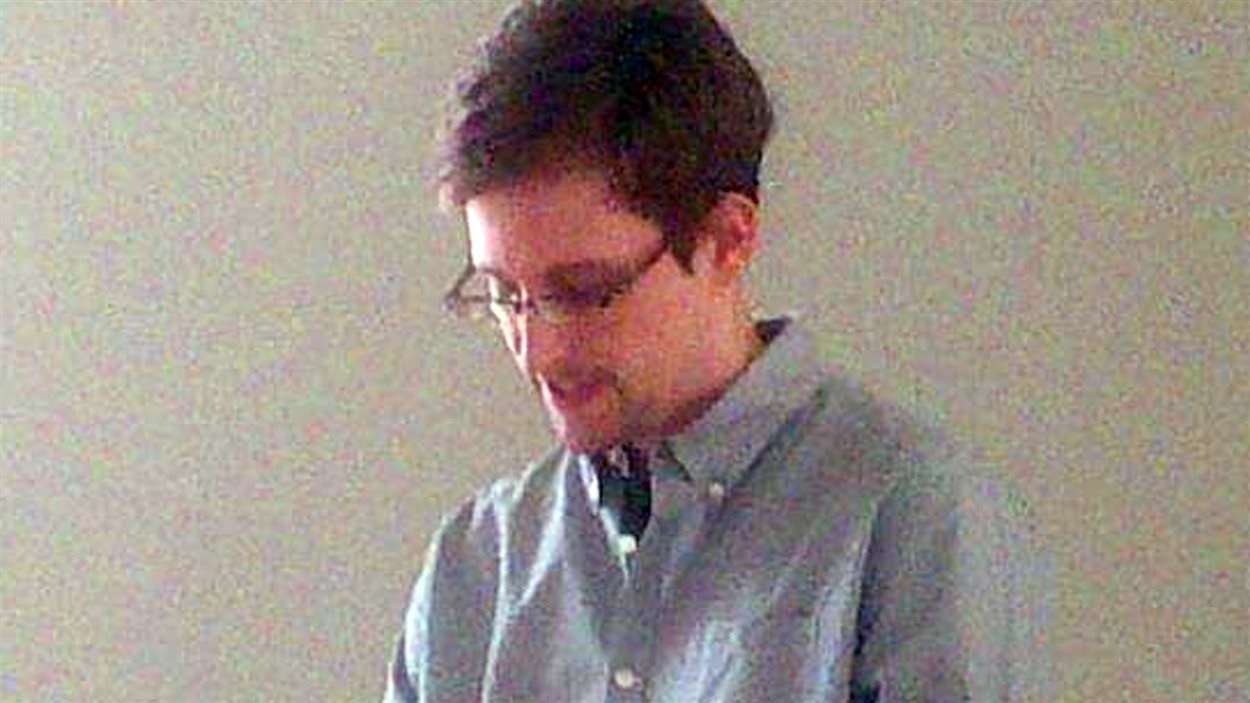 Snowden pourrait faire encore plus mal aux É.-U. | Radio-Canada