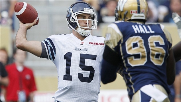 Ricky Ray découpe les Bombers | Radio-Canada