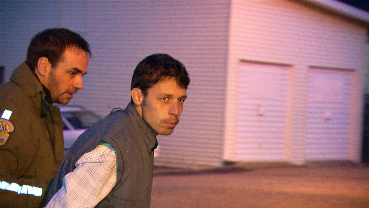 La vidéo de l'interrogatoire de Billy Poulin présentée au jury | Radio ...